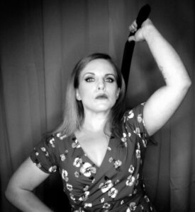 How To Give A Hand Strapping Or Tawsing - Silent Quivers